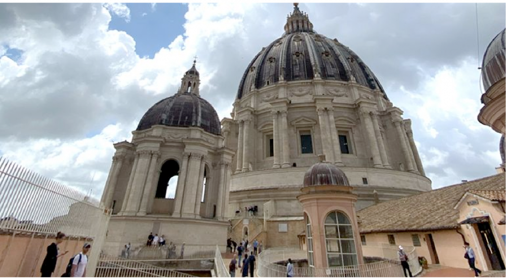 A restaurant on the terrace of St. Peter's Basilica? The Vatican ...