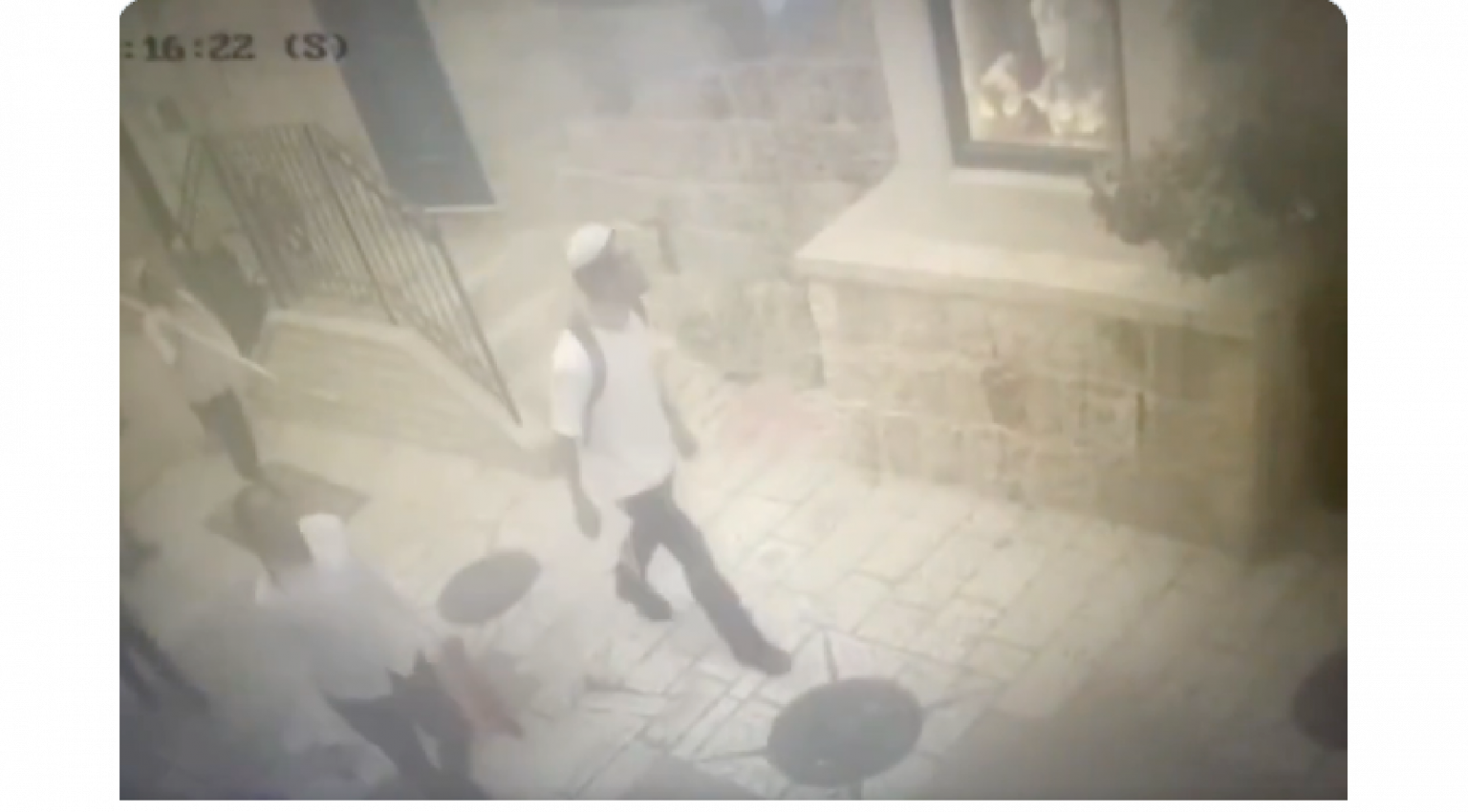 Another attack on Christian symbols in Jerusalem: Jews spit on an image ...